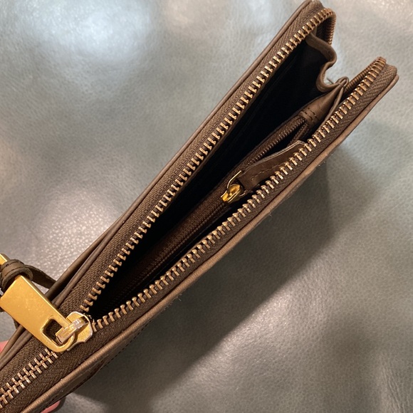 margot | Bags | Margot New York Chevron Gabby Leather Zip Around Wallet ...